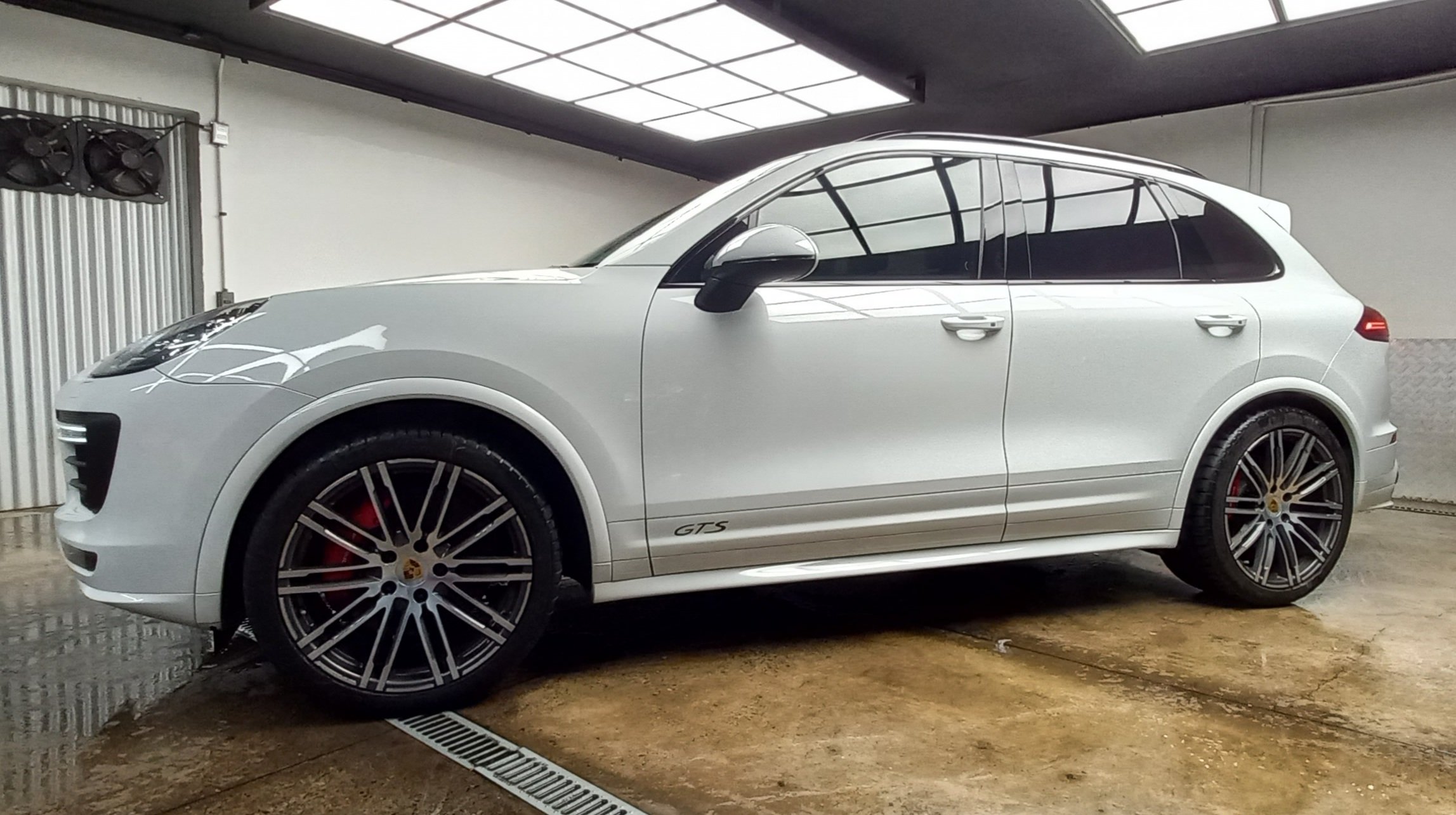 PORSCHE CAYENNE GTS E2.2 - ROSS